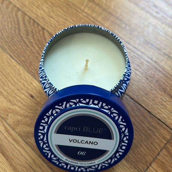 Capri Blue | Bath & Body | Nwot Spa Candle Capri Blue Volcano 85 Oz ...